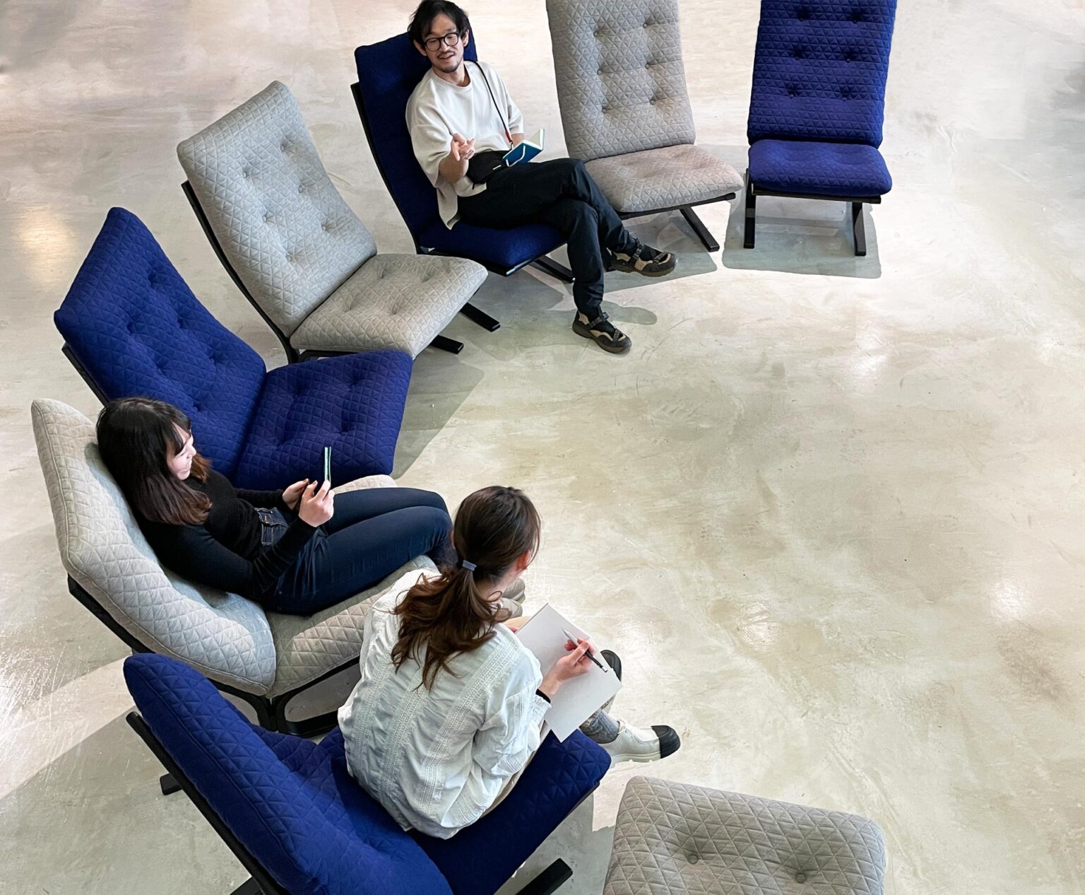 Agio for OFFICE – 冨士ファニチア株式会社｜FUJI FURNITURE Co.,Ltd.